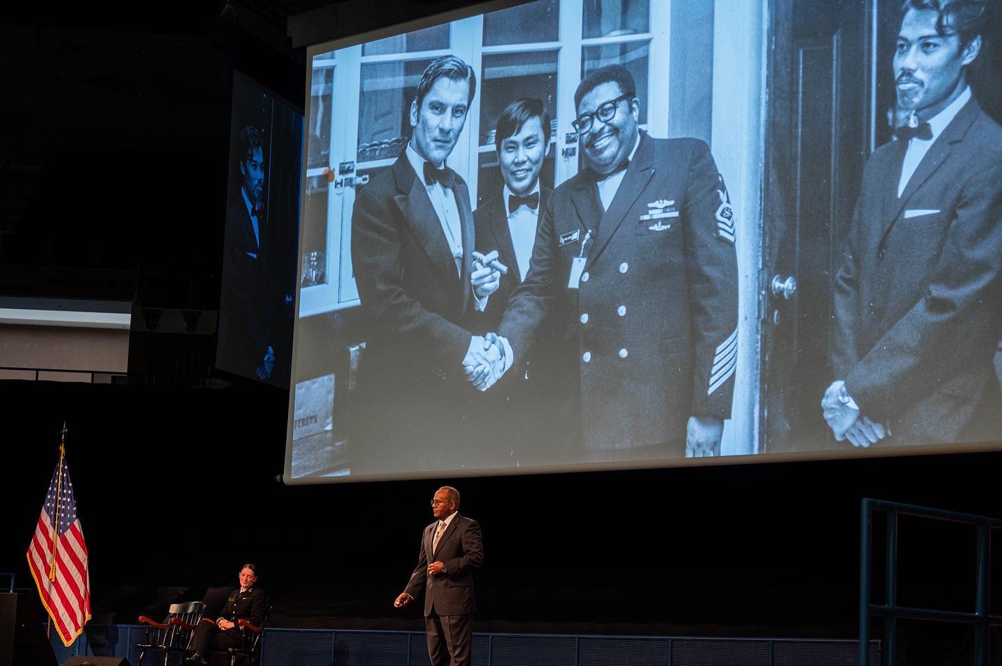 Mel Williams Addresses Brigade at Forrestal Lecture – USNA 1978