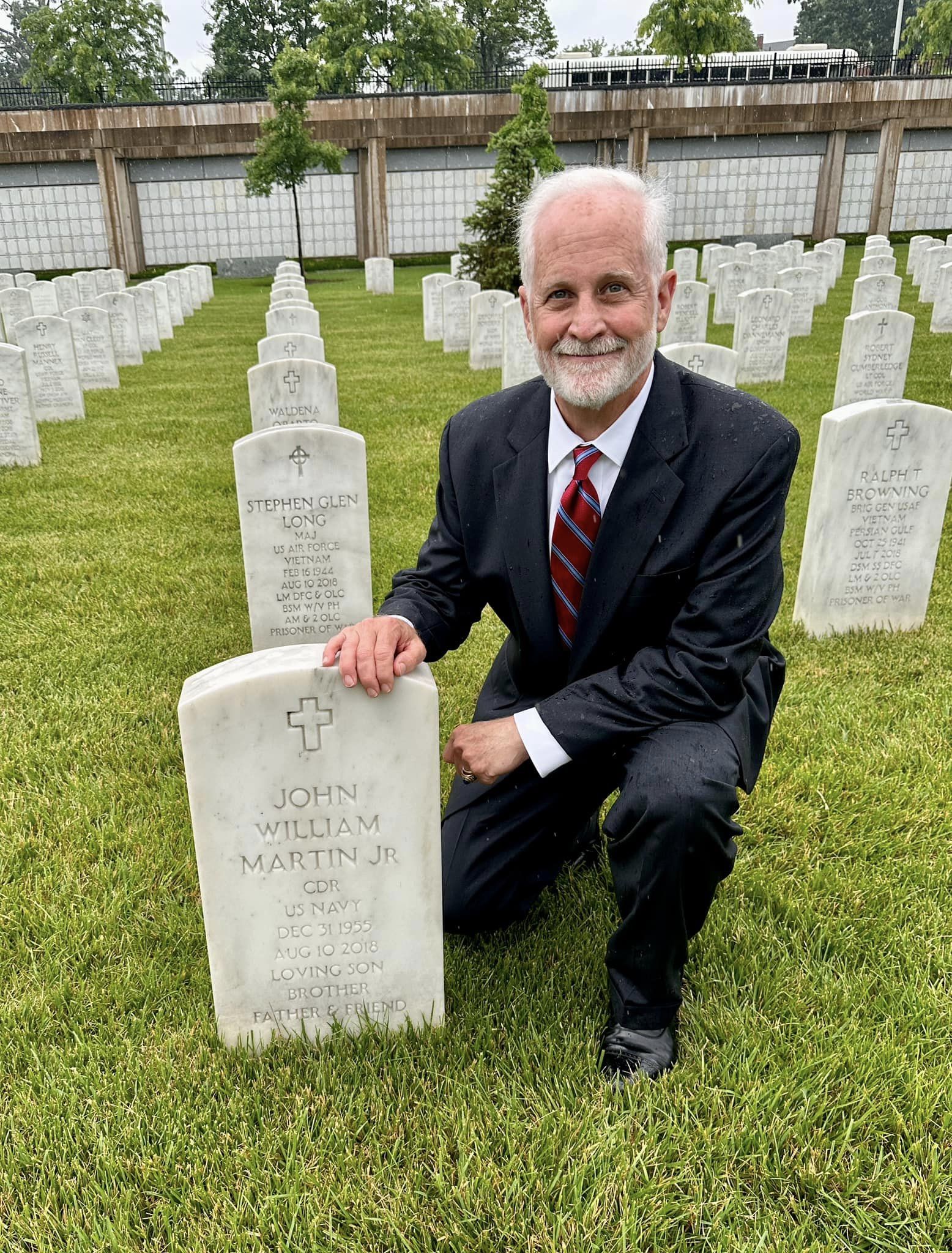 Jim Butler (23rd Co.) Visits John Martin’s Grave at Arlington National ...